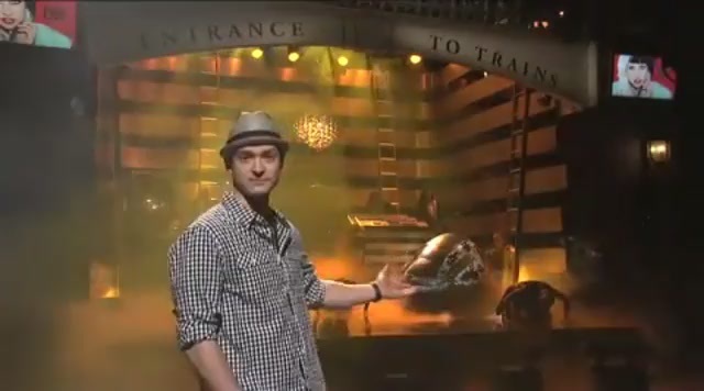 Lady Gaga Performances on SNL: Creepy, Freaky and Awesome! - The ...