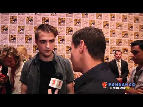 Breaking Dawn Comic-Con Interviews: The Big 3! - The Hollywood Gossip
