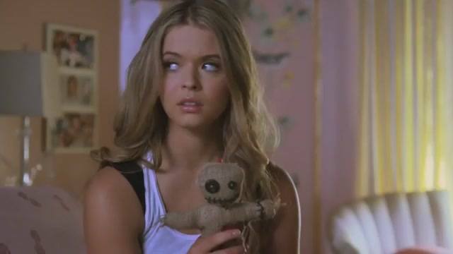 Pretty Little Liars Preview: A Halloween Event - The Hollywood Gossip