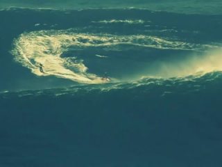 Garrett McNamara Aims to Beat World Surfing Record - The Hollywood Gossip