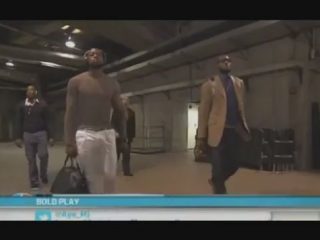 LeBron James Man-Purse: Fashionable or Fail? - The Hollywood Gossip