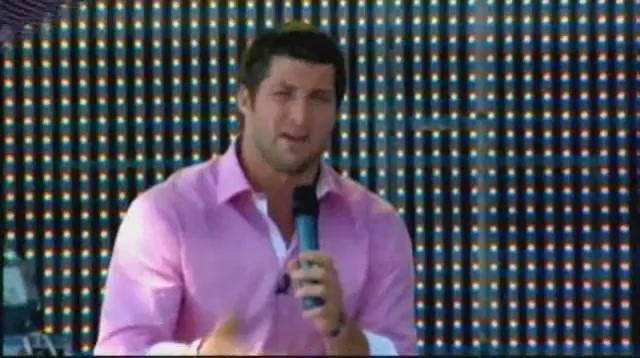 Tim Tebow Draws Thousands to Easter Sunday Church Service - The ...