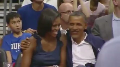 Barack and Michelle Obama: Kiss Cam Alert! - The Hollywood Gossip