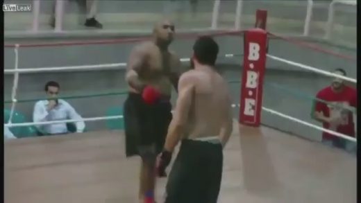 Boxer Taunts Opponent, Gets Totally Knocked Out - The Hollywood Gossip