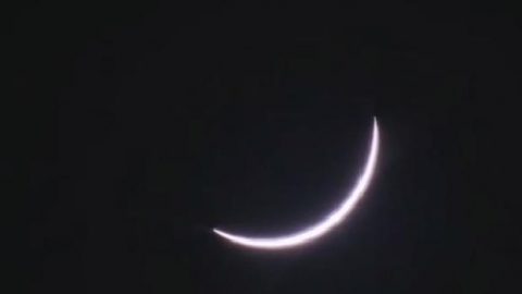 Rare Total Eclipse Mesmerizes in Australia - The Hollywood Gossip