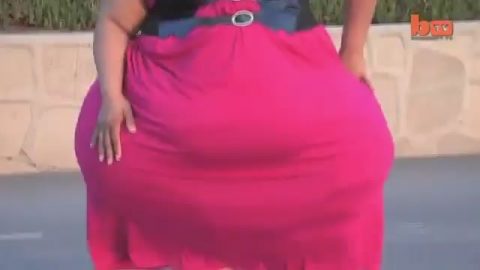 World's Largest Hips: Mikel Ruffinelli Boasts 100-Inch Curves - The Hollywood Gossip