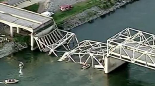 Bridge Collapse on I-5 in Washington Sends Cars, Drivers Plunging Into ...