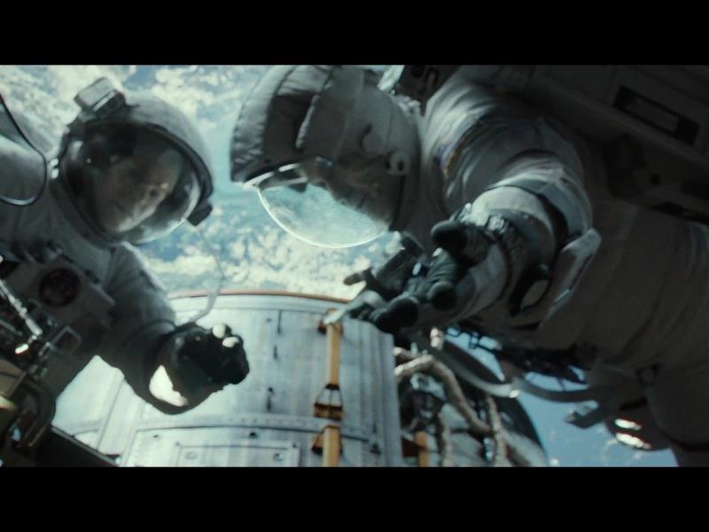 Sandra Bullock and George Clooney Promote Gravity, Travel Coach in ...