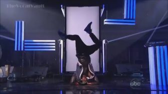 Jason Derulo Returns to Stage on Dancing with the Stars Results Show ...