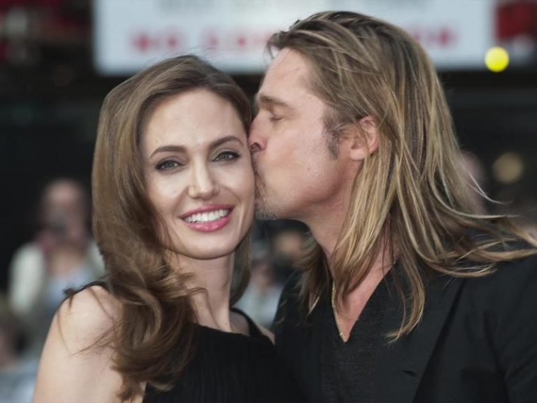 Blurred Bynes: Drag Queens Cover Robin Thicke, Call Out Amanda - The ...