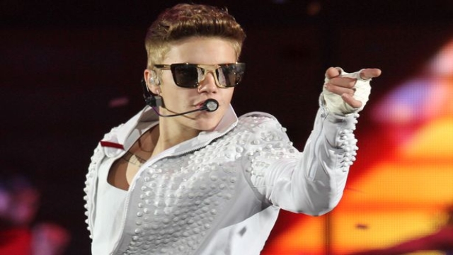 Justin Bieber Movie Clip: Rise Up Like a Toaster! - The Hollywood Gossip