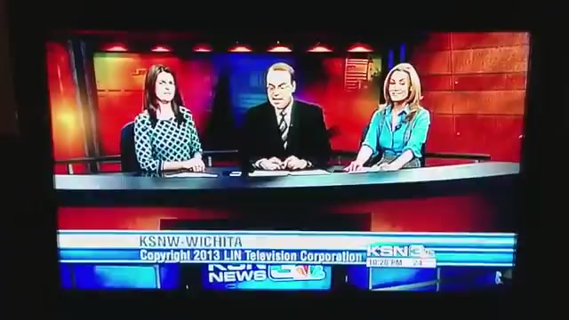 32 Hilariously Awesome Moments in News - The Hollywood Gossip