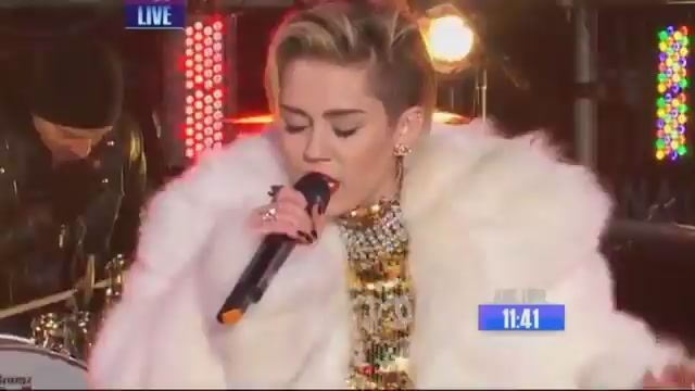 Miley Cyrus New Year's Eve Performance: She Came, She Twerked, She ...