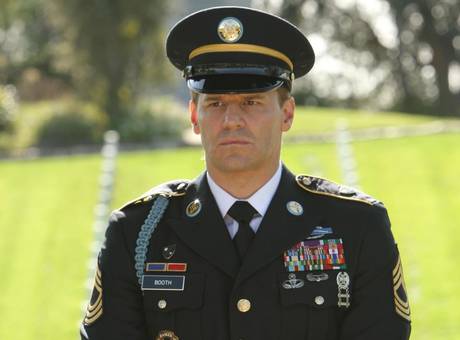 17 Television Characters Who Have Served Their Country - The Hollywood ...