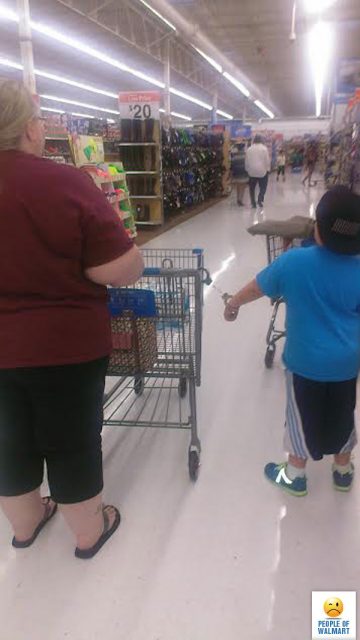 30 Worst People of Wal-Mart Photos EVER - The Hollywood Gossip