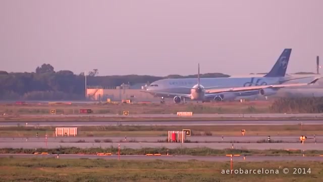 Planes Nearly Collide on Barcelona Runway: See the Video - The ...
