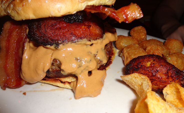 14 Weird Burgers You Have to Try - The Hollywood Gossip