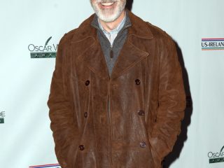 Stephen Colbert Debuts Epic Wizard Beard; Internet Goes Wild! - The ...