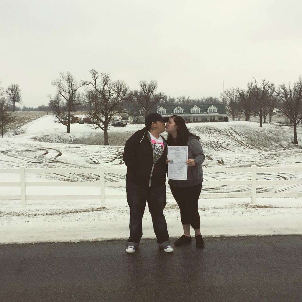 Duggar Protest: Lesbian Couple Snaps Controversial Photo In Front of ...