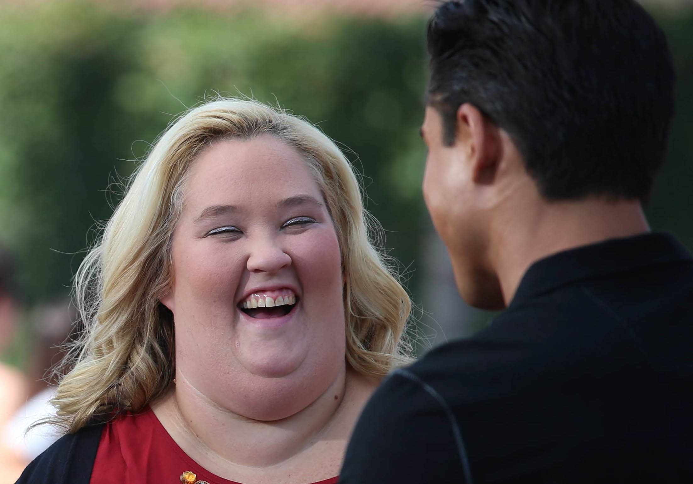 June Shannon Smiles - The Hollywood Gossip