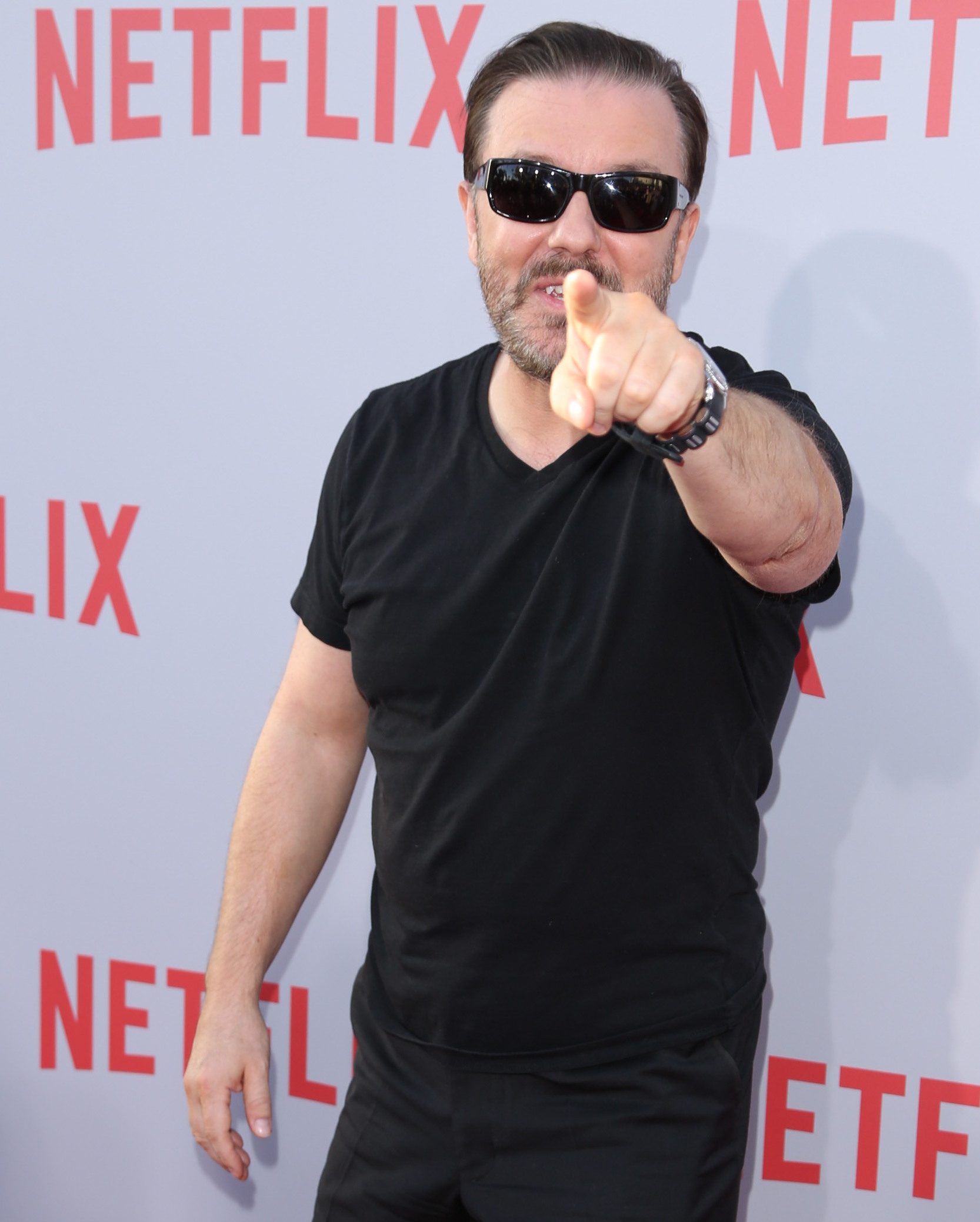Ricky Gervais Pointing - The Hollywood Gossip