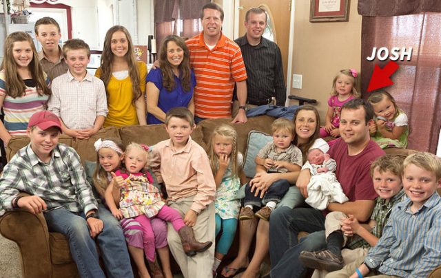 The Duggar Family Is Worth a TON of Money ... And Here's How They ...