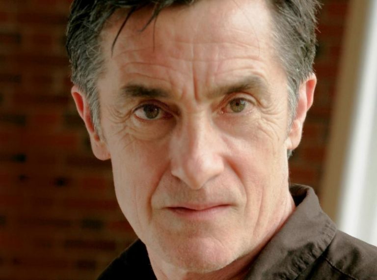 Roger Rees Dies; Veteran Actor Was 71 Years Old - The Hollywood Gossip