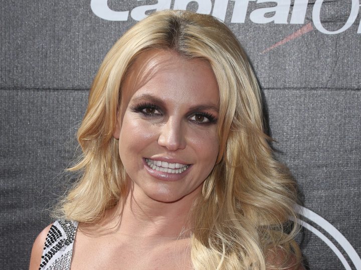 Britney Spears to Guest Star on Jane the Virgin Season 2 - The ...