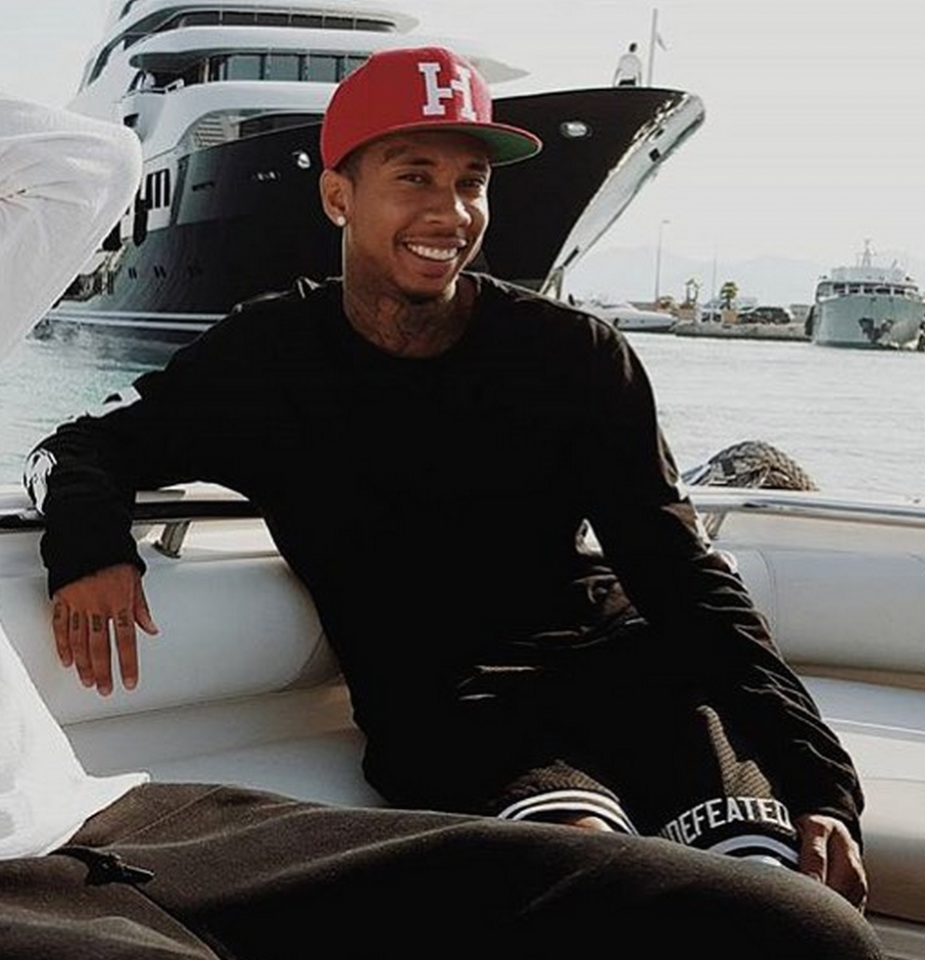 Tyga on a Boat! - The Hollywood Gossip