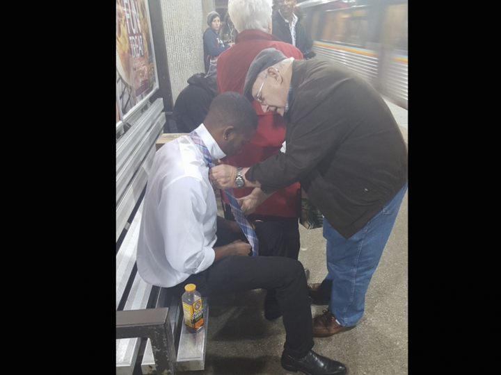 Elderly Man Helps Stranger Look Sharp, Goes Viral for All the Right ...