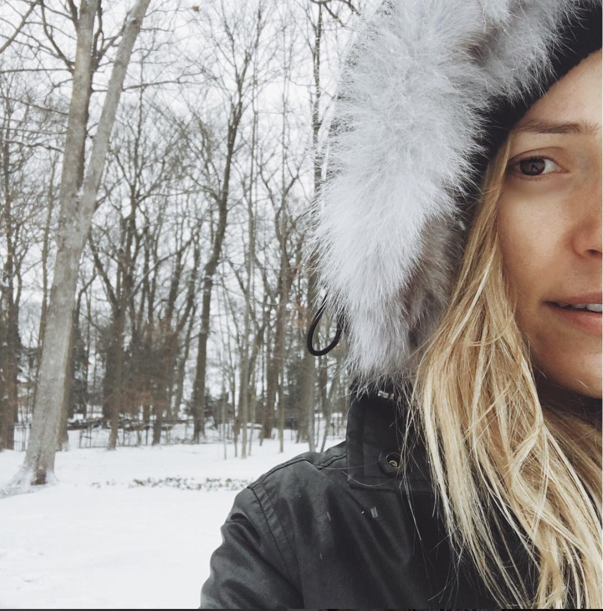 Kristin Cavallari: Makeup-Free Snow Day! - The Hollywood Gossip
