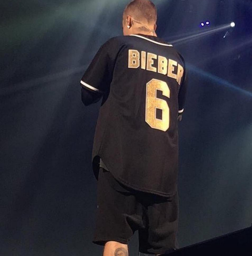 Justin Bieber's Back - The Hollywood Gossip