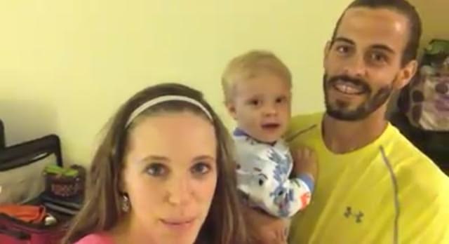 Derick Dillard: The Man Bun Debuts! - The Hollywood Gossip