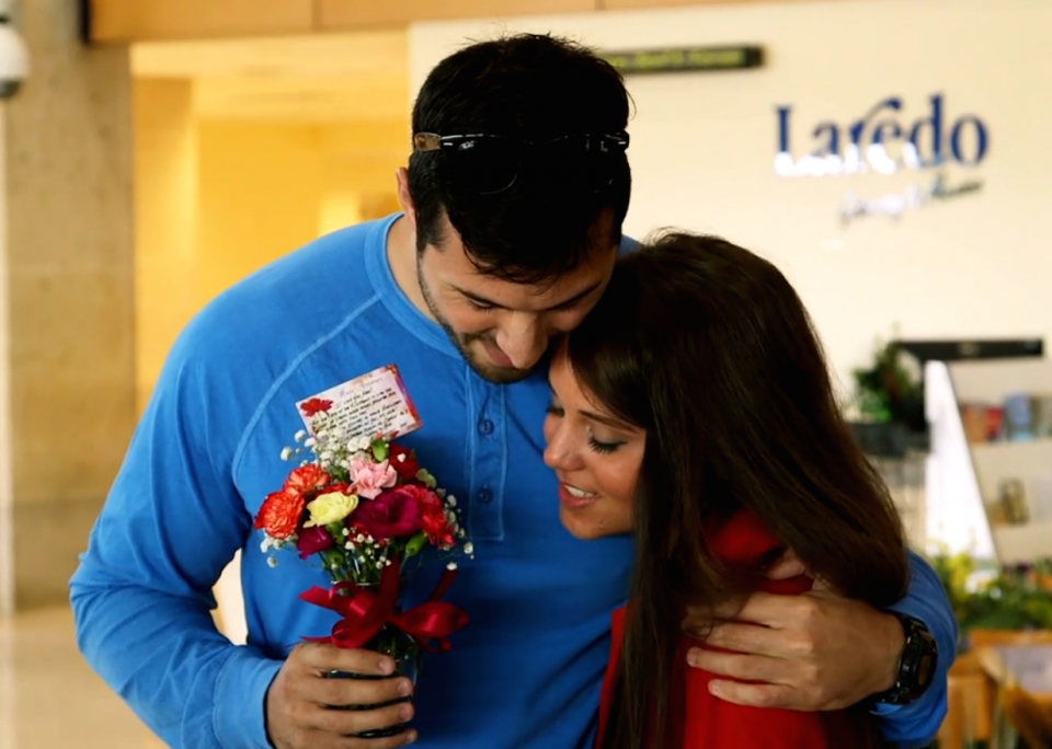 Side Hugs in the House! - The Hollywood Gossip