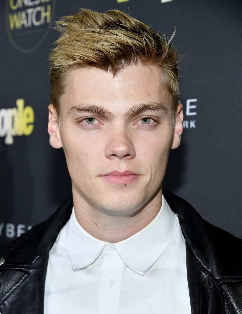 Levi Meaden: Totally Making Out with Ariel Winter!