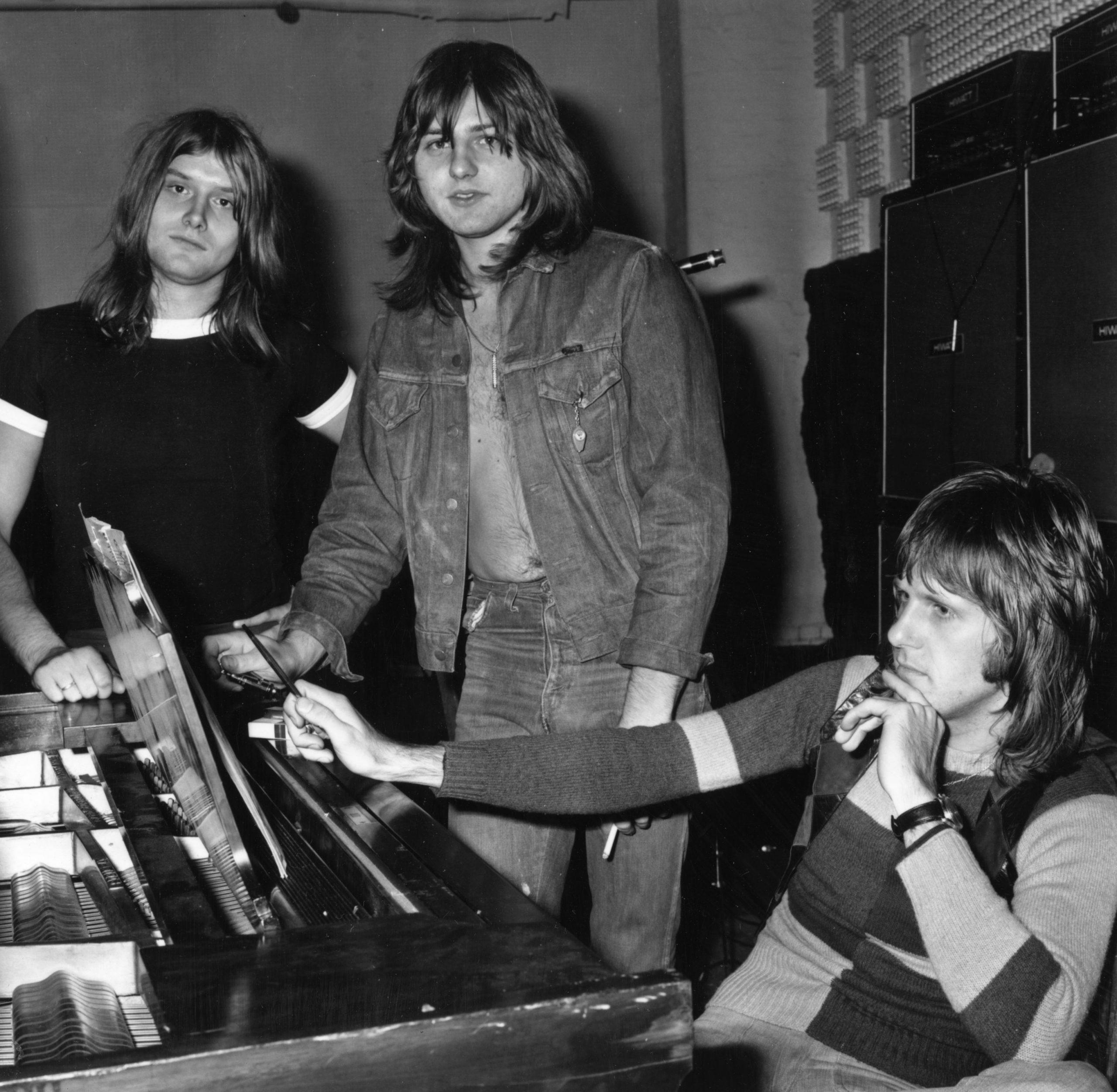 Greg Lake Dies: Emerson, Lake & Palmer Founder Was 69