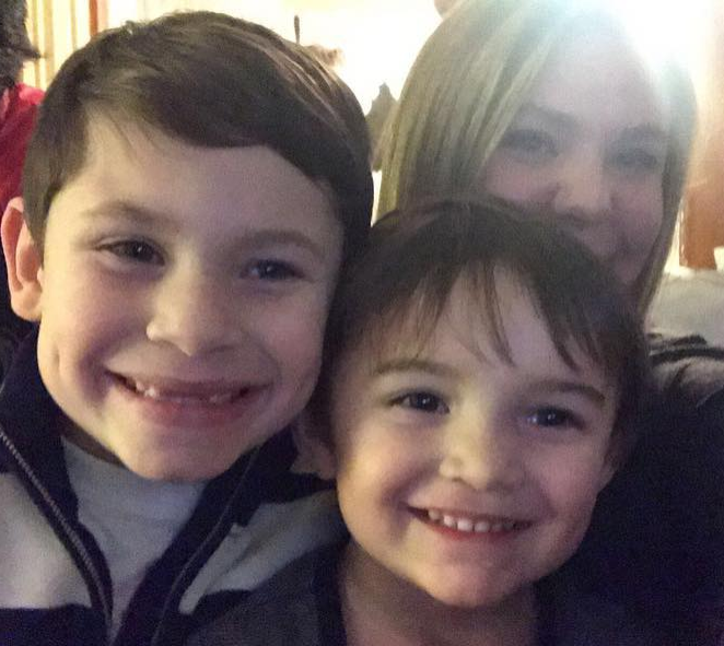 Kailyn Lowry with Kids - The Hollywood Gossip