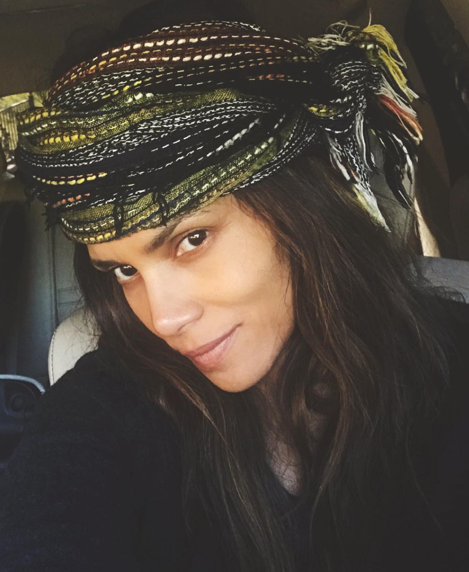 Halle Berry Selfie - The Hollywood Gossip