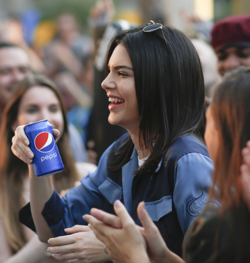 Kendall Jenner Pepsi Ad: Some People Actually Like It! - The Hollywood ...