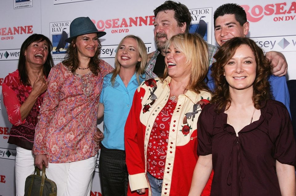 Roseanne: The Classic Sitcom is Finally Getting a Revival!!!
