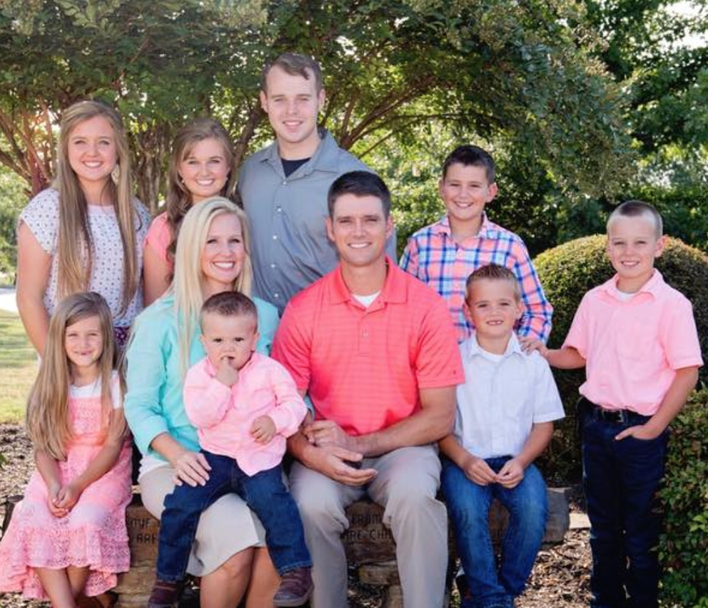 Kendra Caldwell: Pregnant With Joseph Duggar's Baby?! - The Hollywood ...