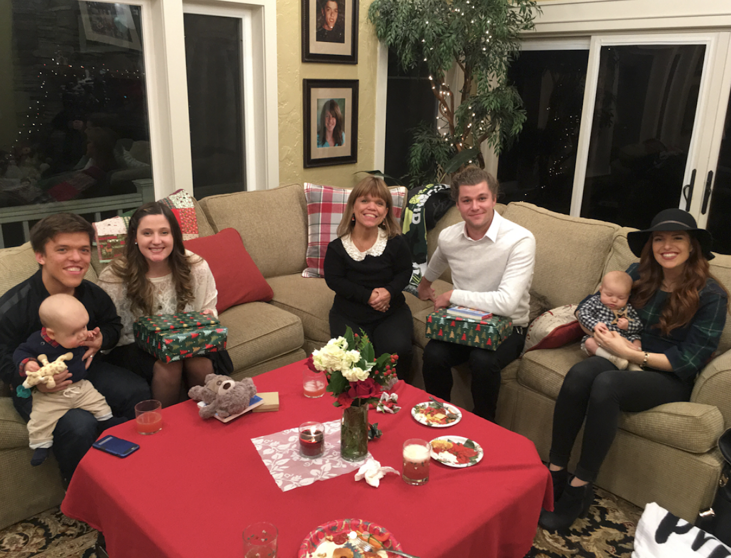 Amy and Her Kids - The Hollywood Gossip