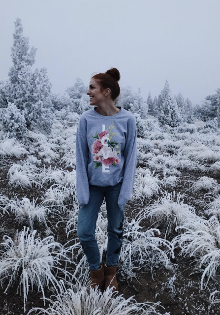 Audrey Roloff Poses on Instagram - The Hollywood Gossip