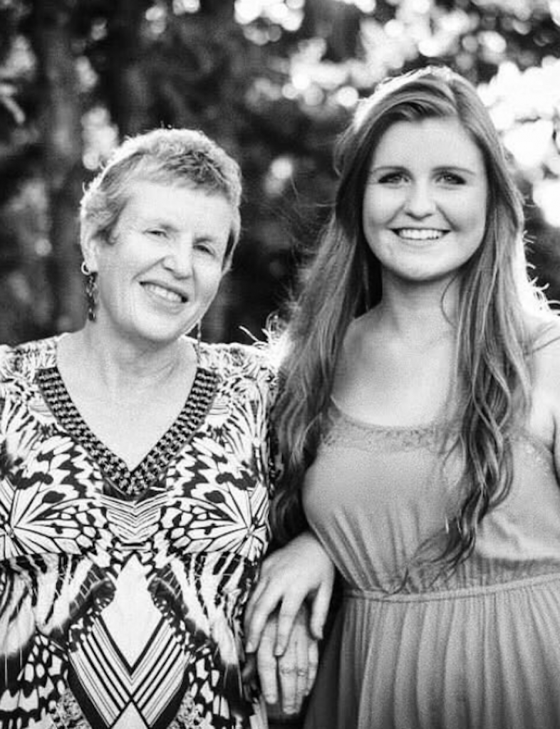 Isabel Rock, Mom - The Hollywood Gossip