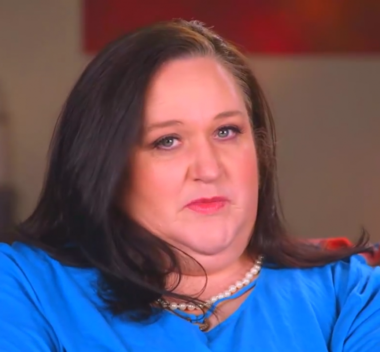 Jennifer Lamb - The Hollywood Gossip