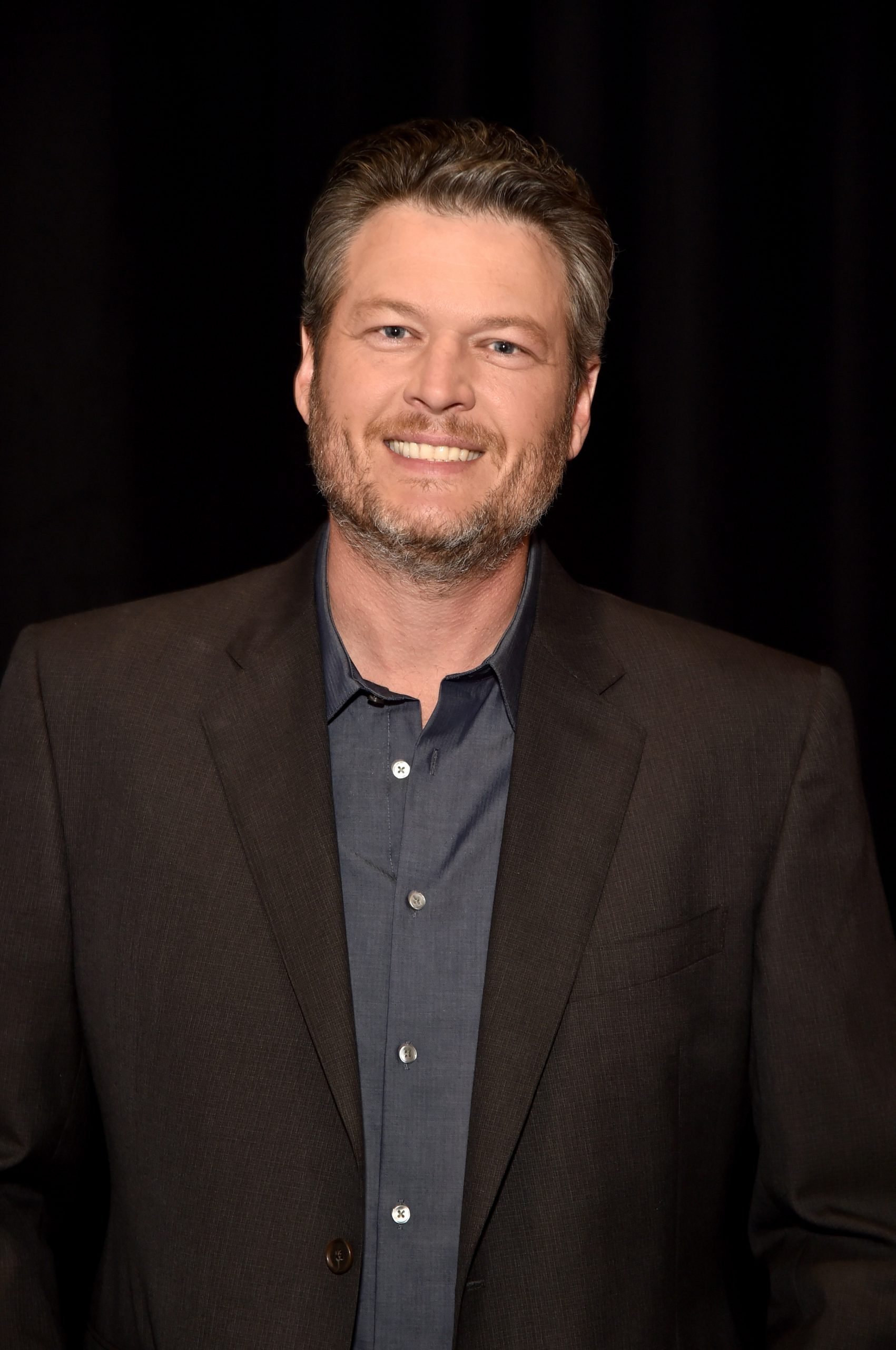 Blake Shelton, Awkward Smile - The Hollywood Gossip