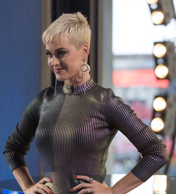 Katy Perry on ABC's American Idol - The Hollywood Gossip
