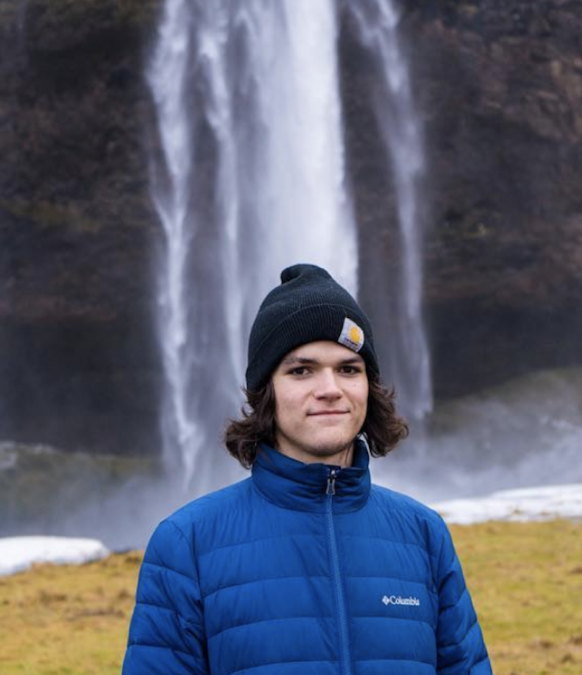Jacob Roloff Outside - The Hollywood Gossip