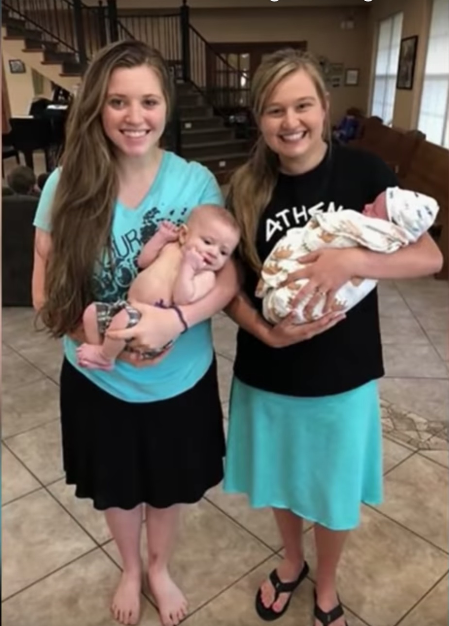 Kendra & Joe Duggar: New Pic Of Baby Garrett Leaves Fans Worried - The ...