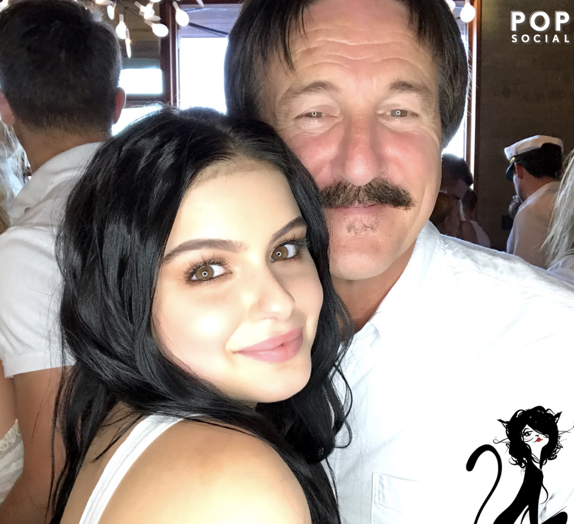 Ariel Winter and Dad - The Hollywood Gossip